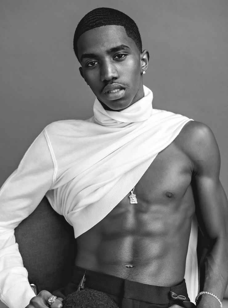 Julie Ragolia – L’Uomo Vogue – Work Unit * 单位